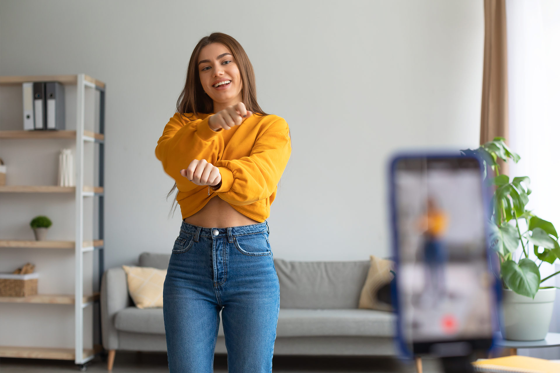 The real influencers produce great content - Hellowlabels